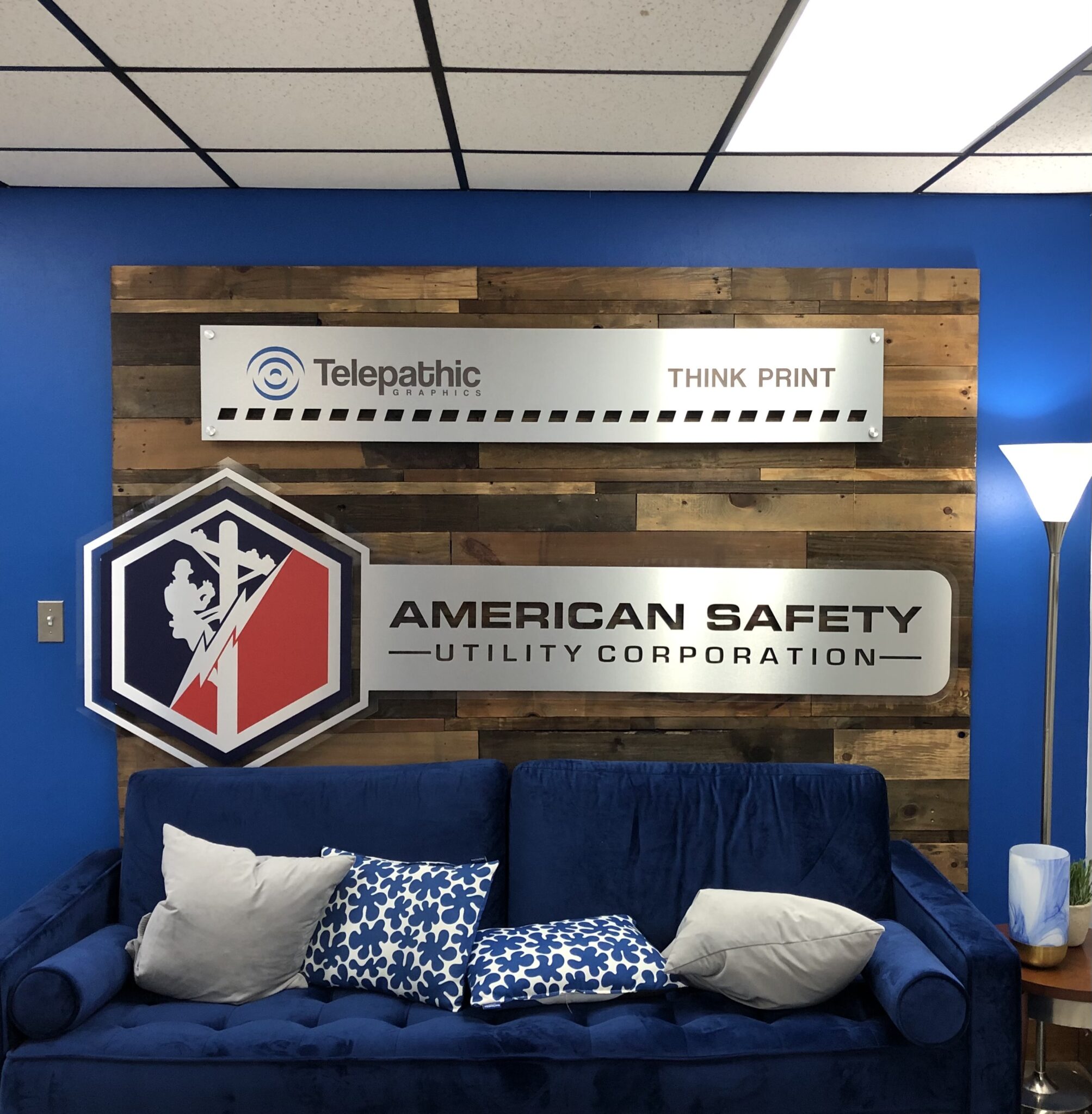 Multi-Layer Signs Add Depth and Impact · Telepathic Graphics